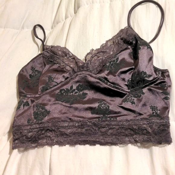 Motel Rocks | Tops | Dyrana Rose Flock Tank Crop In Gray | Poshmark